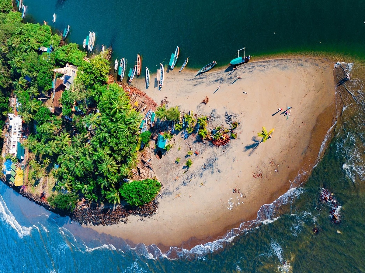 महाराष्ट्रातील सर्वात सुंदर ठिकाण जिथं नदी आणि समुद्र एकरुप होतात ...