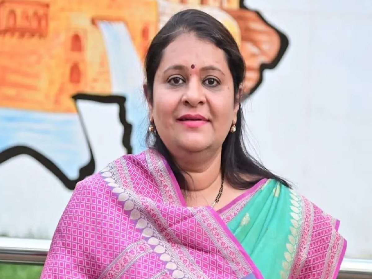 मी कशाला राष्ट्रवादी वाढवू, माझा नवरा भाजपचा आमदार आहे; अजित पवार ...