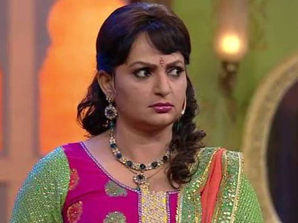 'मध्यरात्री दिग्दर्शकानं हॉटेलमध्ये बोलावलं अन्...', उपासना ओरडत ...