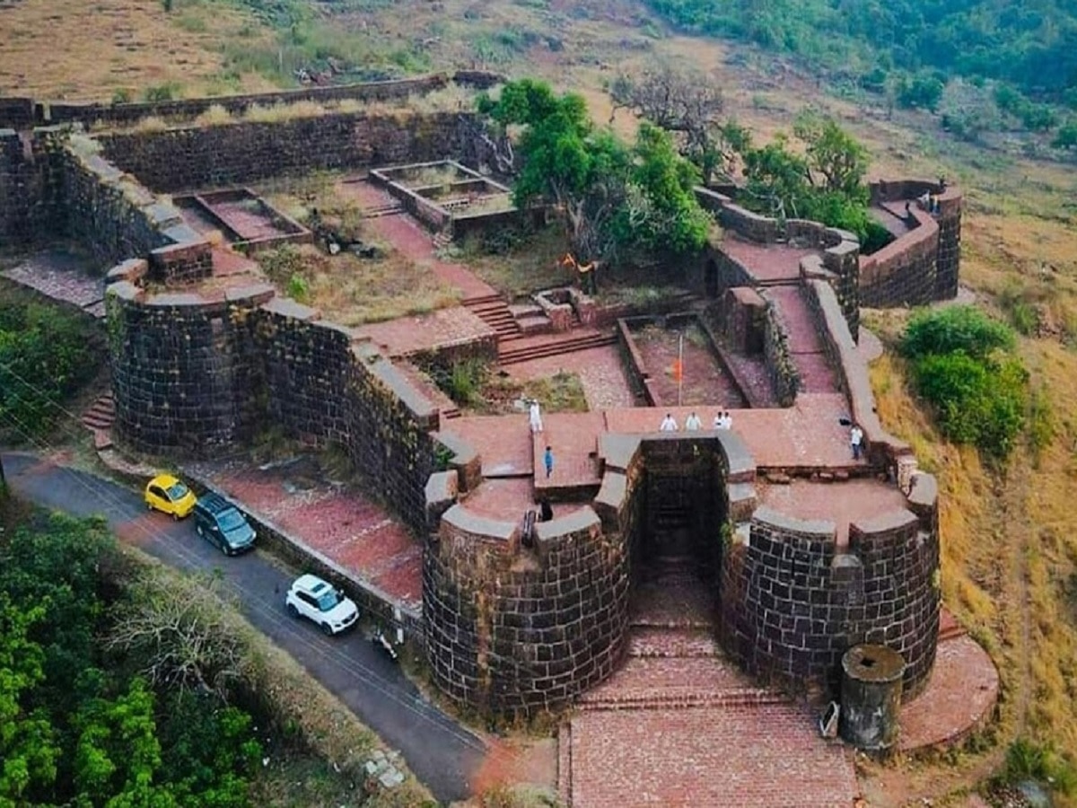 PHOTO: महाराष्ट्राचा हिम्मतगड... महाबळेश्वरमध्ये उगम पावणारी सावित्री ...