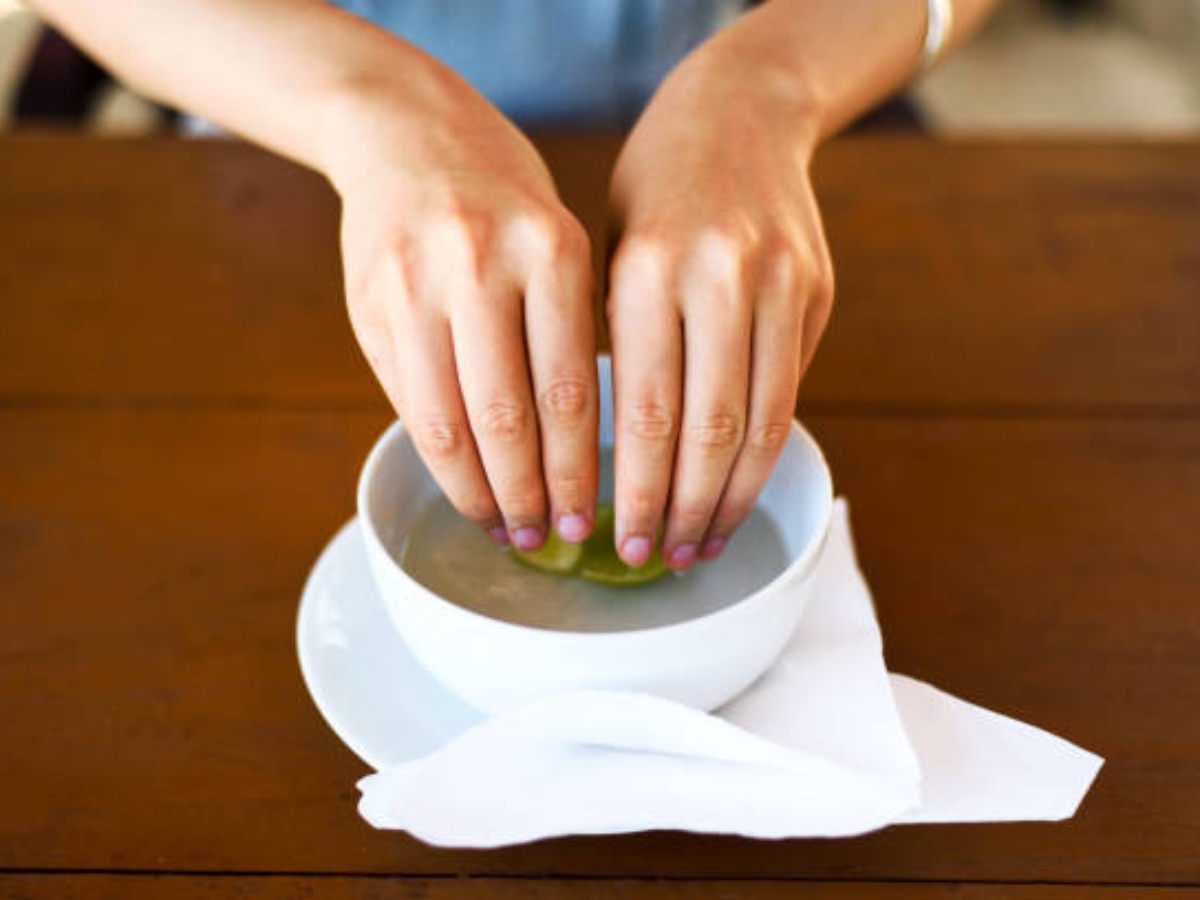 What is the reason behind giving finger bowl in restaurants And Hotel ...