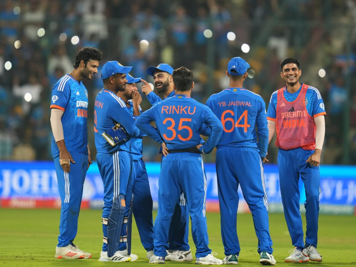 Indian Cricketer Rinku Singh Bittern By Monkey Marathi News;साप नव्हे ...