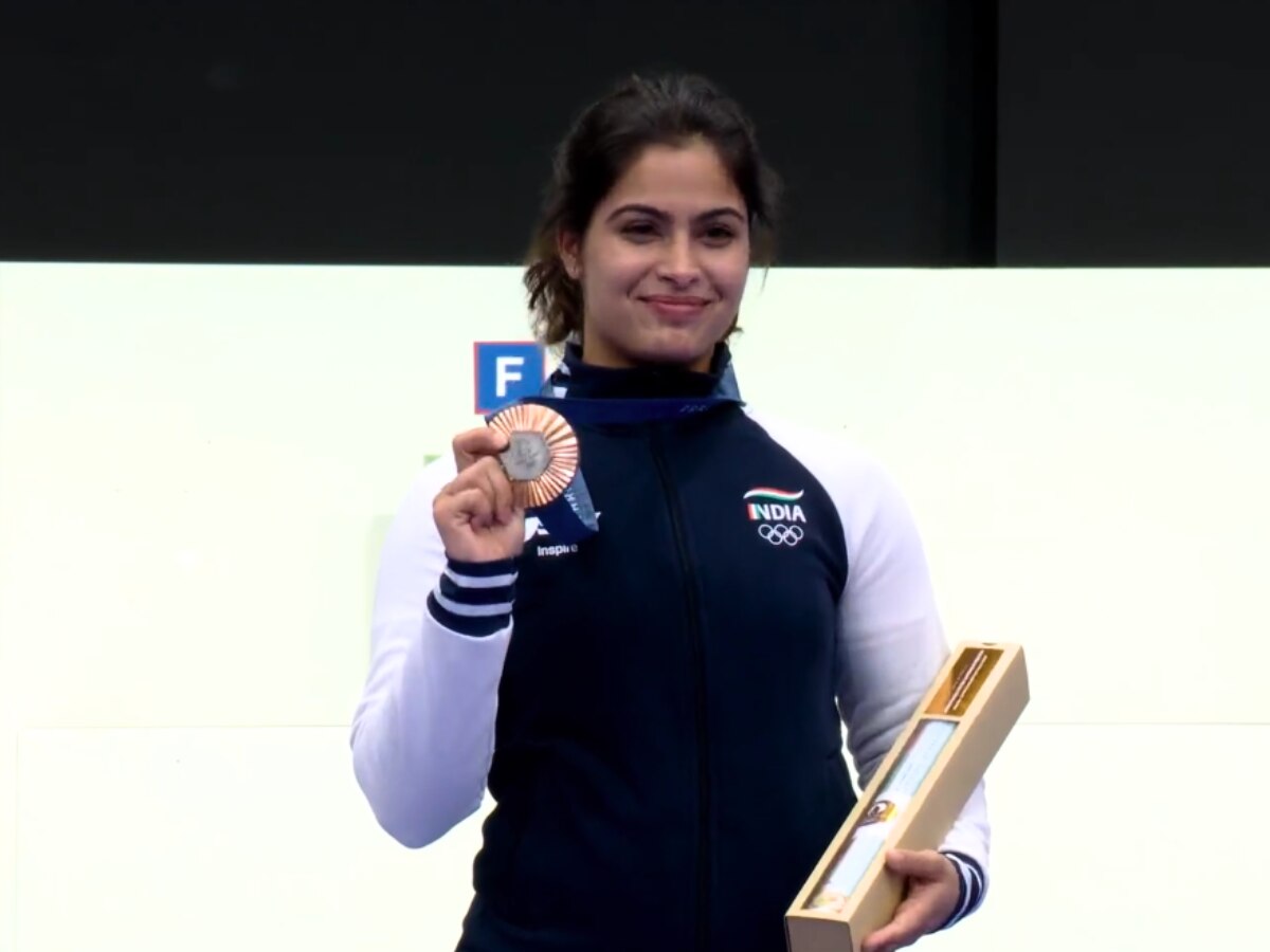 पॅरिस ऑलिम्पिकमध्ये भारताचं खातं उघडलं, Manu Bhaker ची कांस्यपदकाला ...