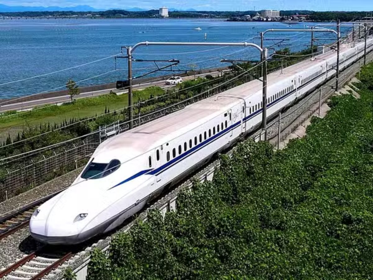 मुंबई-अहमदाबाद बुलेट ट्रेन कधी भारतात येणार? समोर आली महत्त्वाची माहिती ...