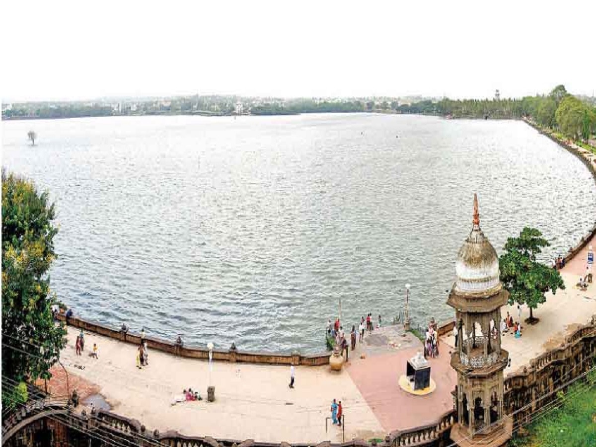 अथांग समुद्र नाही तरीही इथं फिरताना येतो चौपाटीचा फिल! महाराष्ट्रातील ...