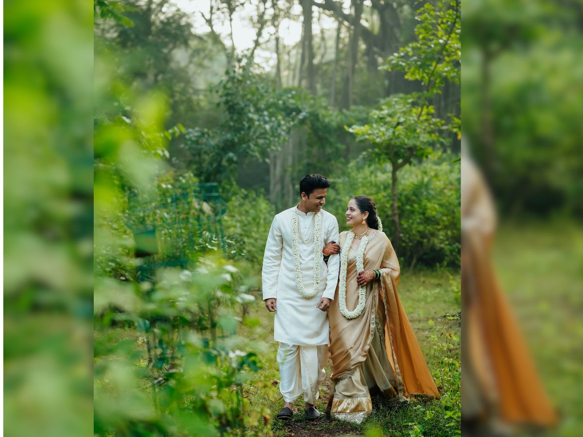 Prithvik Pratap Got Married : Photo : 'शेवटी प्राजक्ता पृथ्वीकची झाली...'; 'हास्यजत्रा' फेम ...