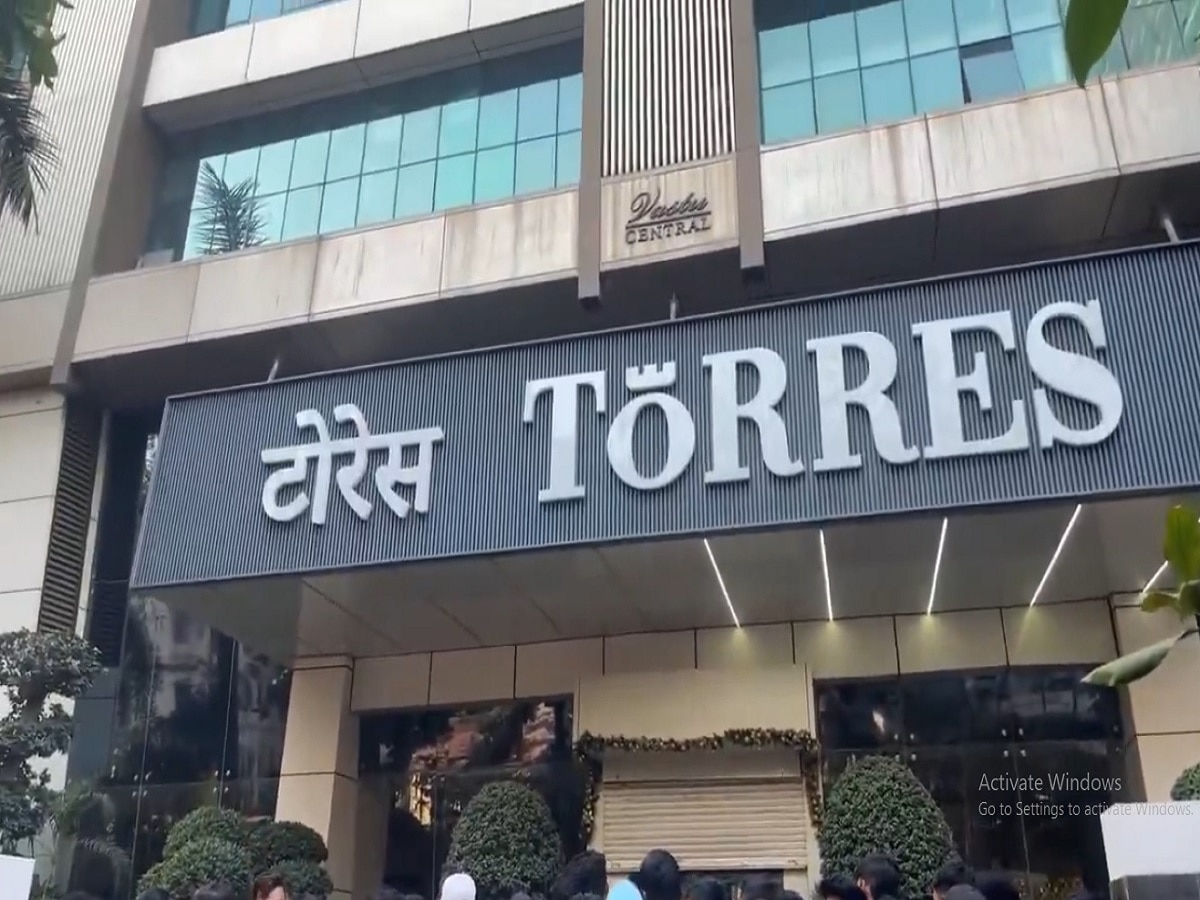 दादरमध्ये फुटपाथवर भाजी विकणाऱ्याने Torres Company मध्ये गुंतवले 4,00 ...
