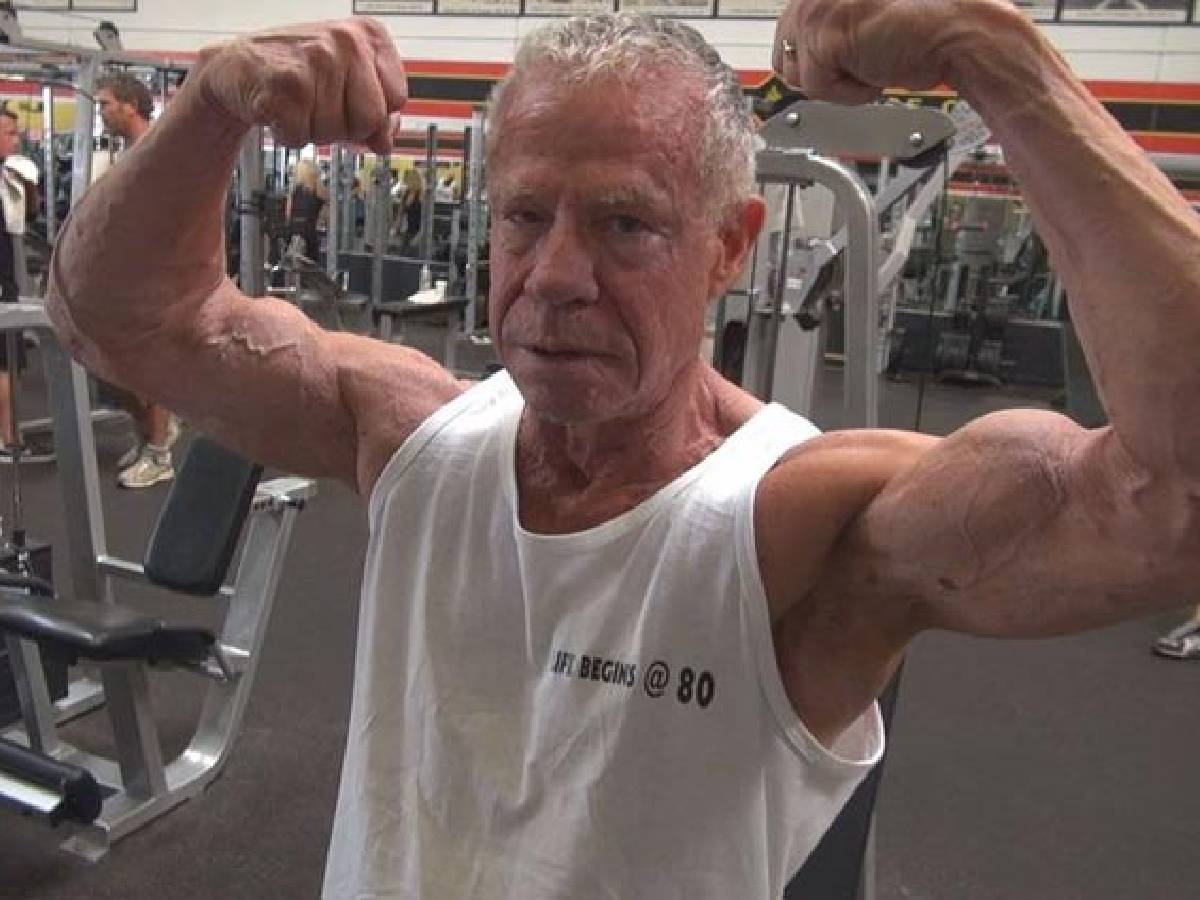 Guinness World Record: जन्मताच डॉक्टरला वाटलं, जगणार नाही; वयाच्या 92 ...