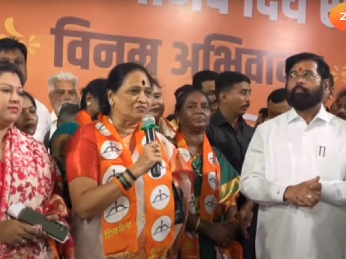 उद्धव ठाकरेंना पालिका निवडणुकीआधीच मोठा धक्का, वर्सोवातील माजी ...