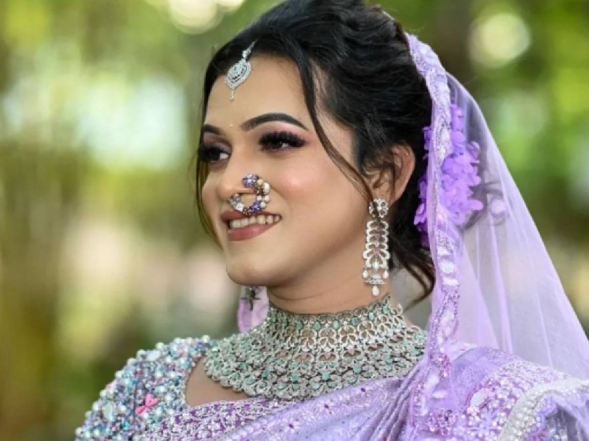 तृतीयपंथी मराठी अभिनेत्रीने केलं लग्न, फोटो शेअर करत म्हणाली, 'गणपती ...