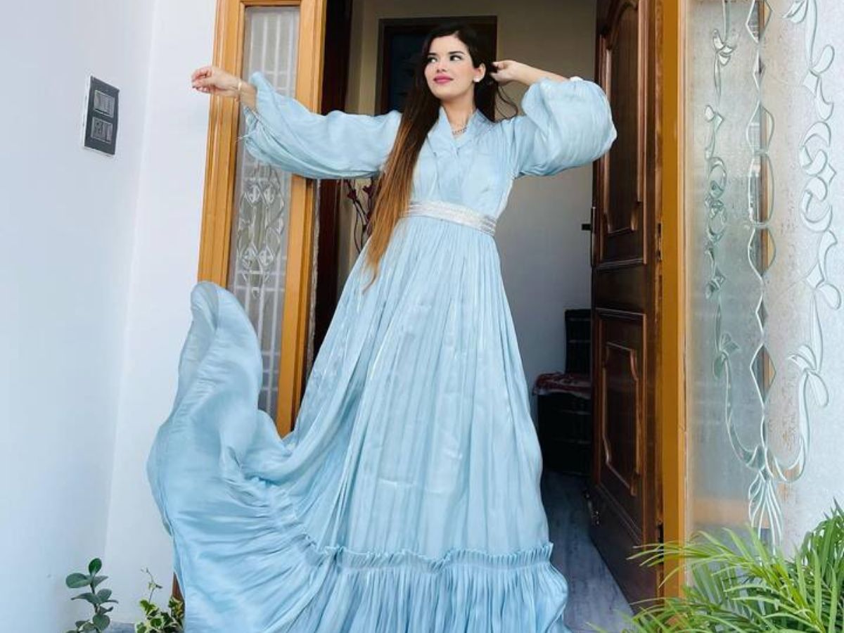 Who is Rishabh Pant Girlfriend Isha Negi Her Fitness Photos Viral on ...