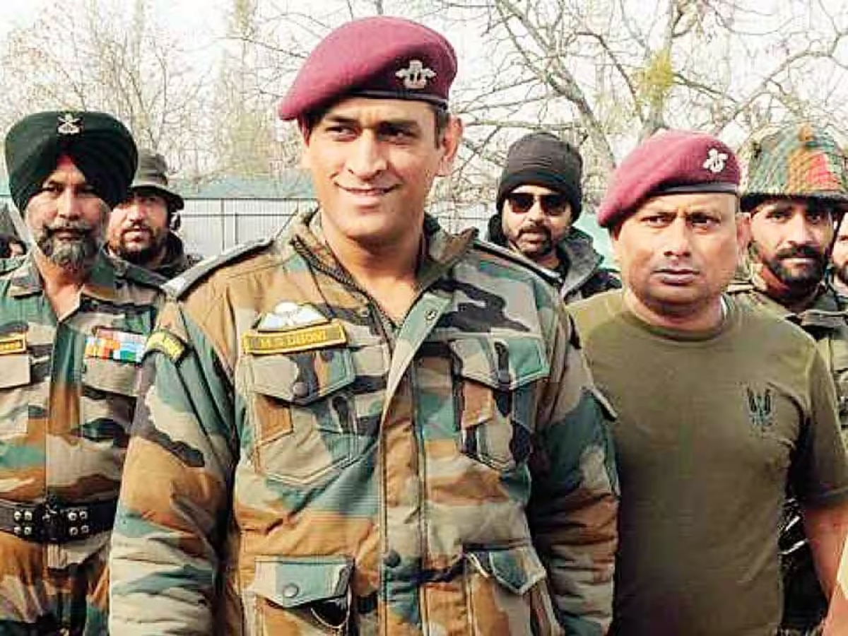 Cricketer Ms Dhoni is a lieutenant colonel in territorial army know his ...