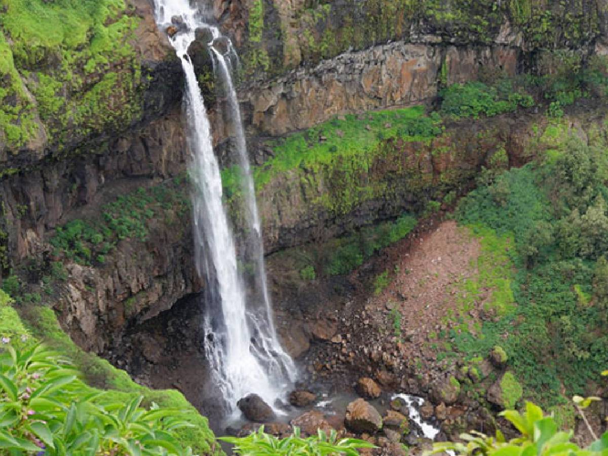 visit these 5 waterfalls near pune during monsoons see photos | सुट्टी ...