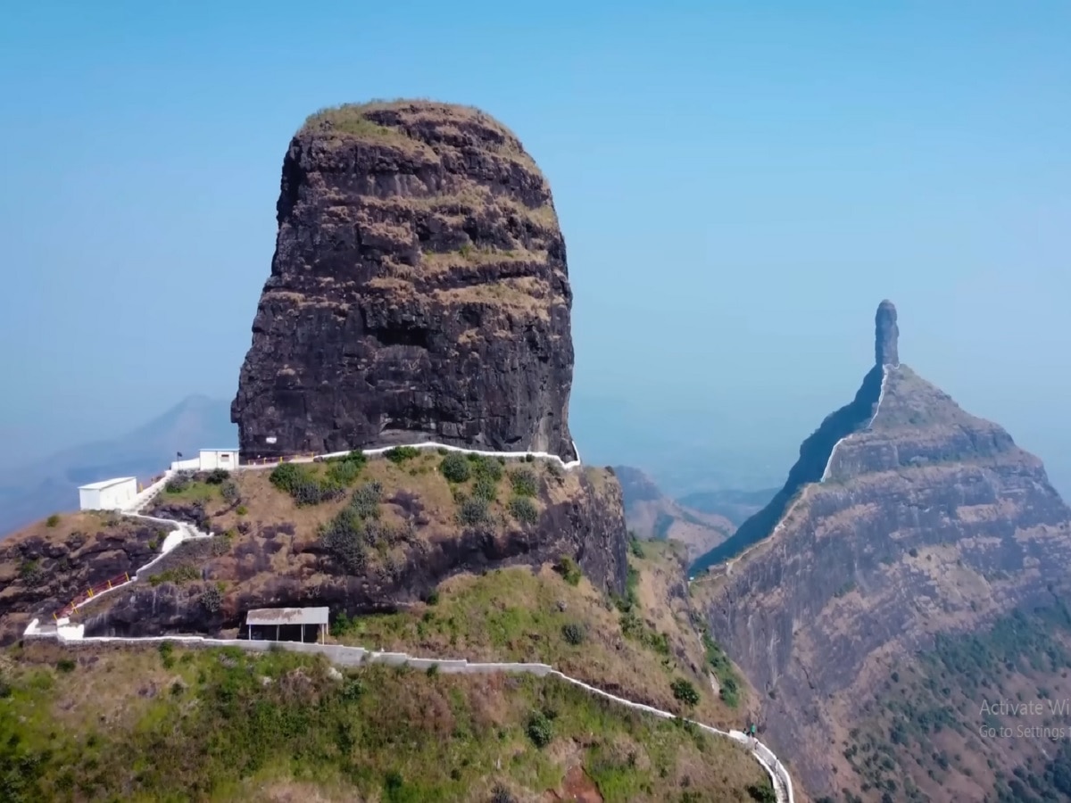 Nashik Mangi Tungi GREAT WALL in Maharashtra Mangi Tungi wall is ...