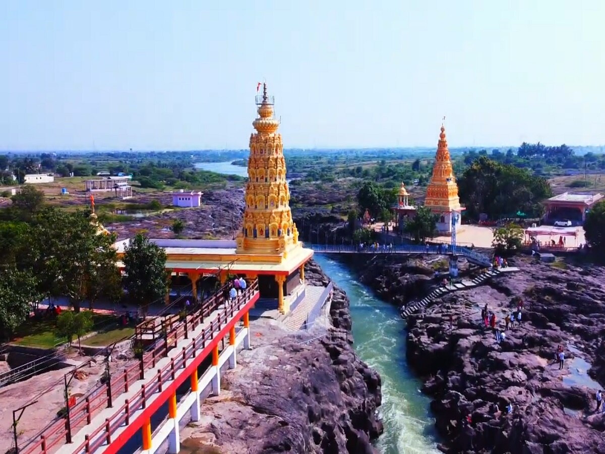 Miraculous tourist spot in Maharashtra Ranjan Khalage Nighoj An eerie ...