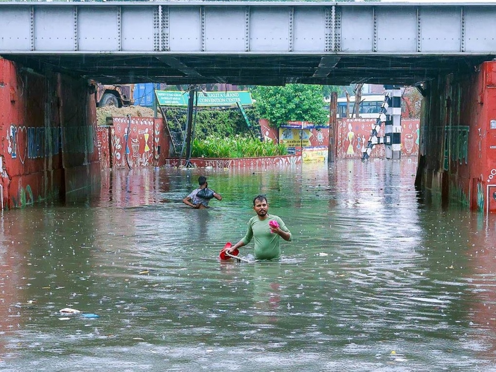 imd alert heavy rain caused flood himachal uttarakhand jammu kashmir divastating photos ...