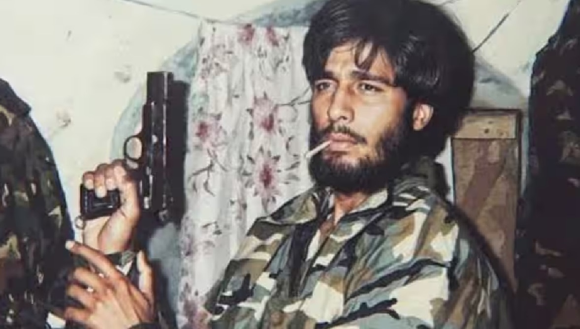 Dhurandhar First Look R Madhavan playing Ajit Doval in Ranveer Singh film Is this the real story ...