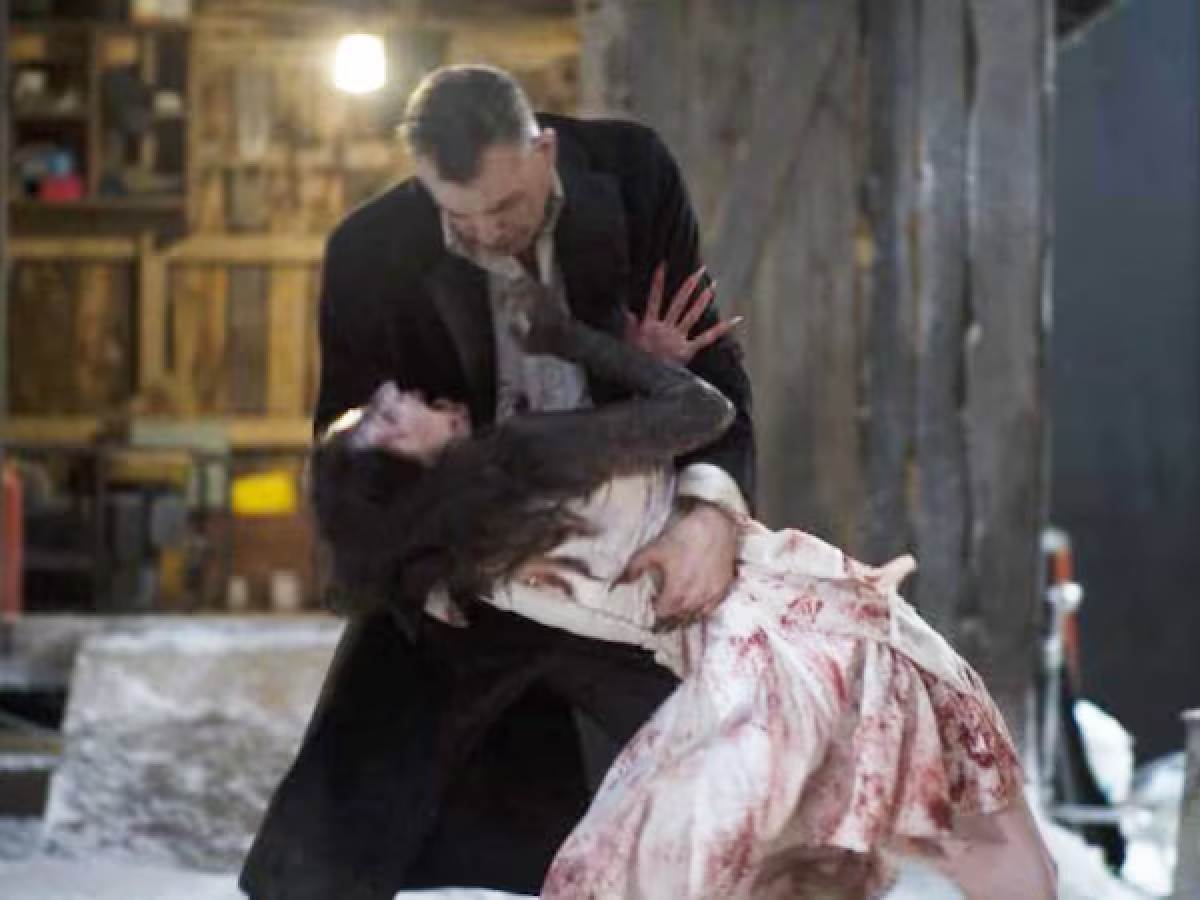 2007 Most Scariest Horror Movie 30 Days of Night Based On Vampire Story ...