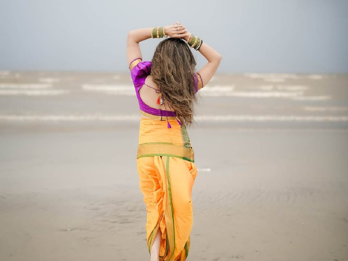 Marathi Actress Tejaswini Lonari Narali Poornima Photoshoot In Koli ...