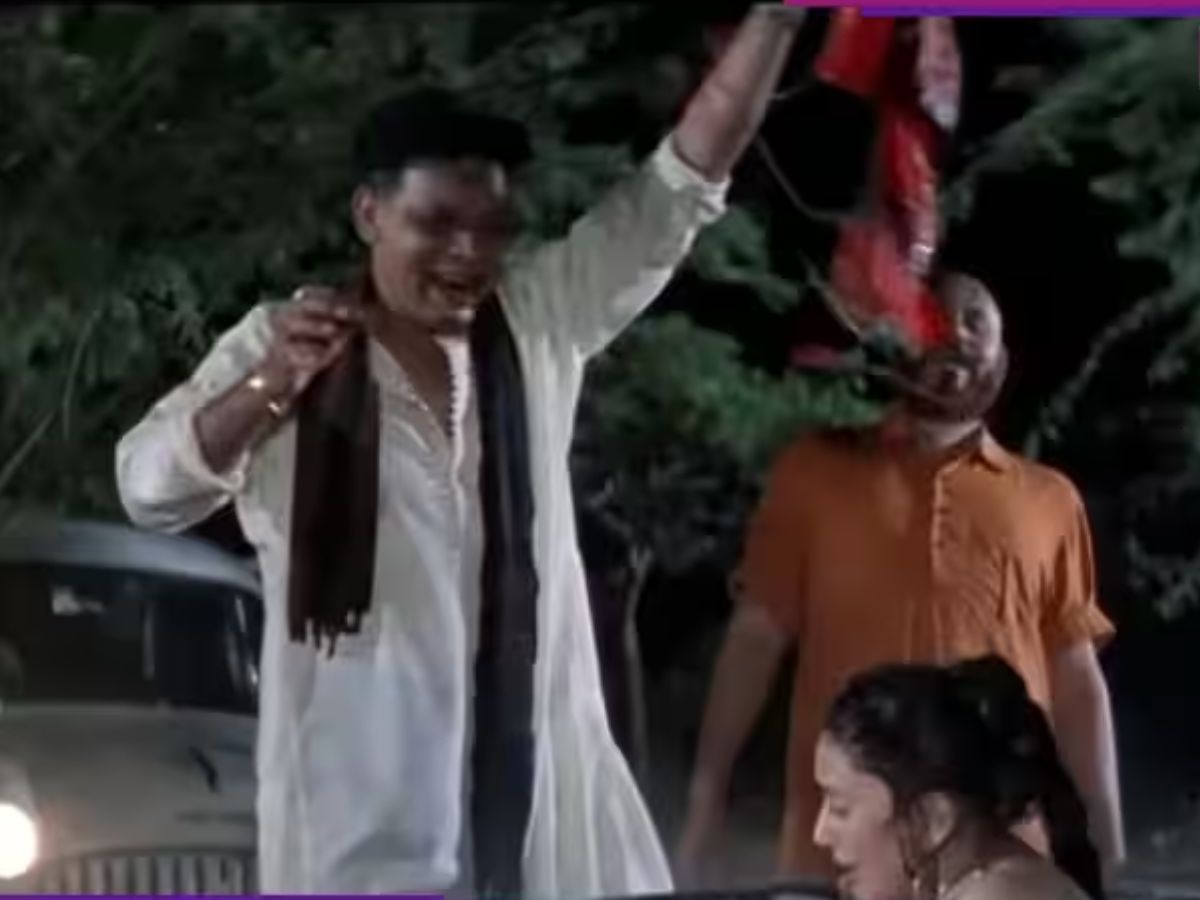 when bollywood queen madhuri dixit was asked take off your blouse for film Shanakht See more ...