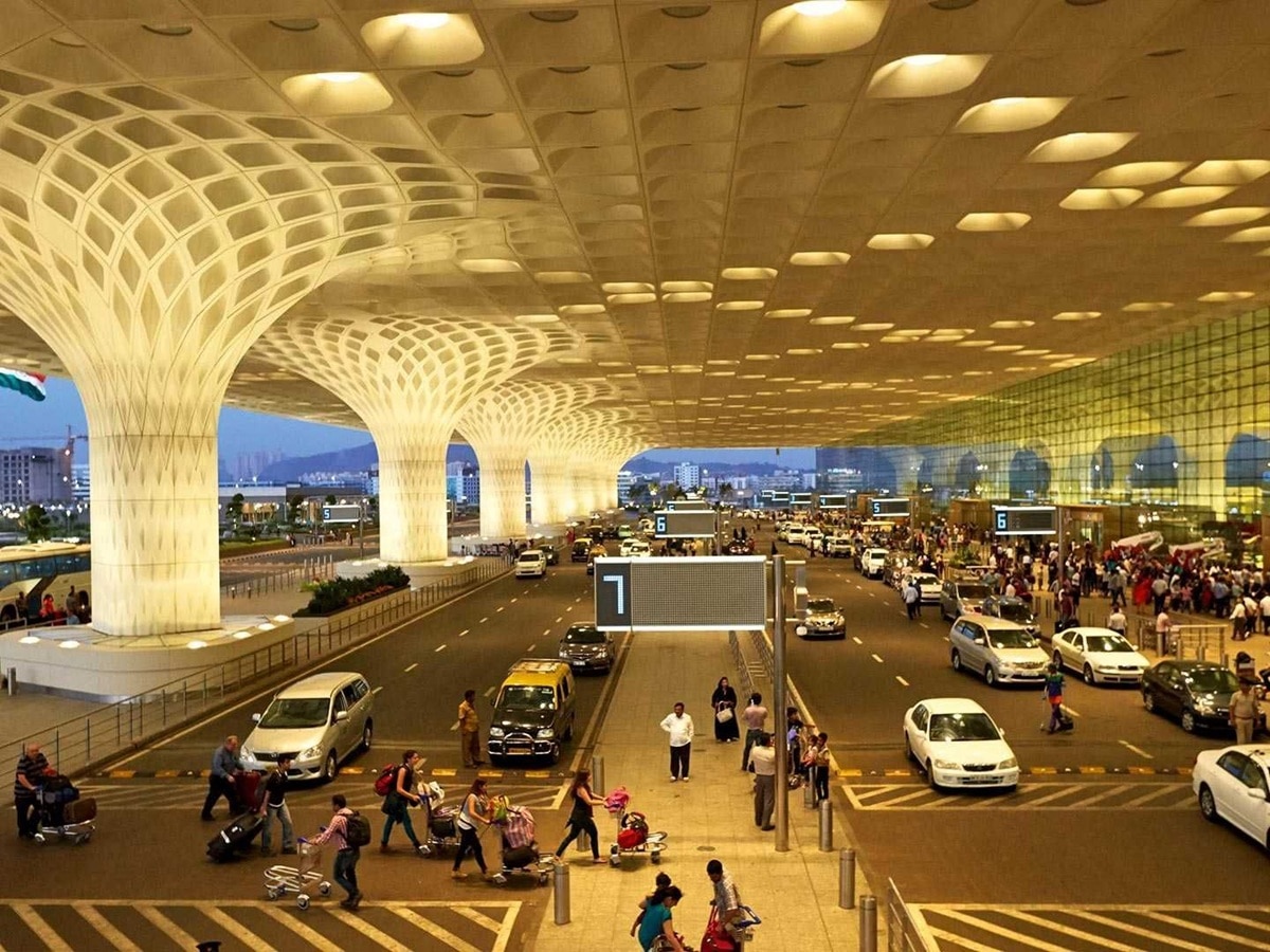 Mumbai crime news airport police Seizes rupees 21 Crore Cocaine Hidden ...