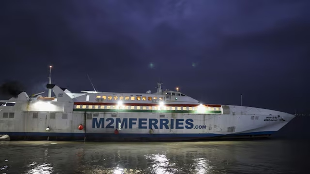 Mumbai to konkan m2m ferries boat service latest update mandwa jetty ...