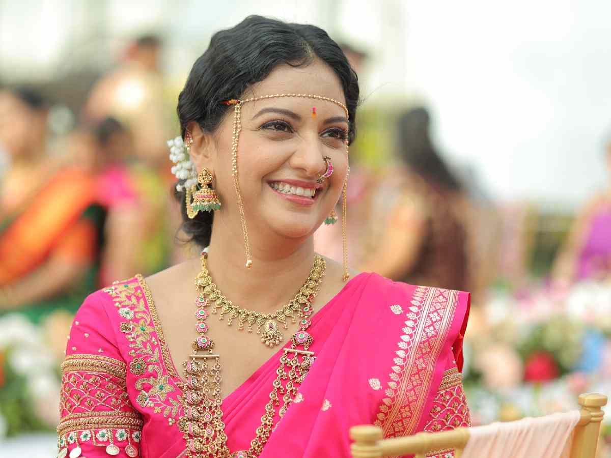 Tejashree Pradhan shared her experience of shooting for the wedding of Veen Doghatali Hi Tutena ...