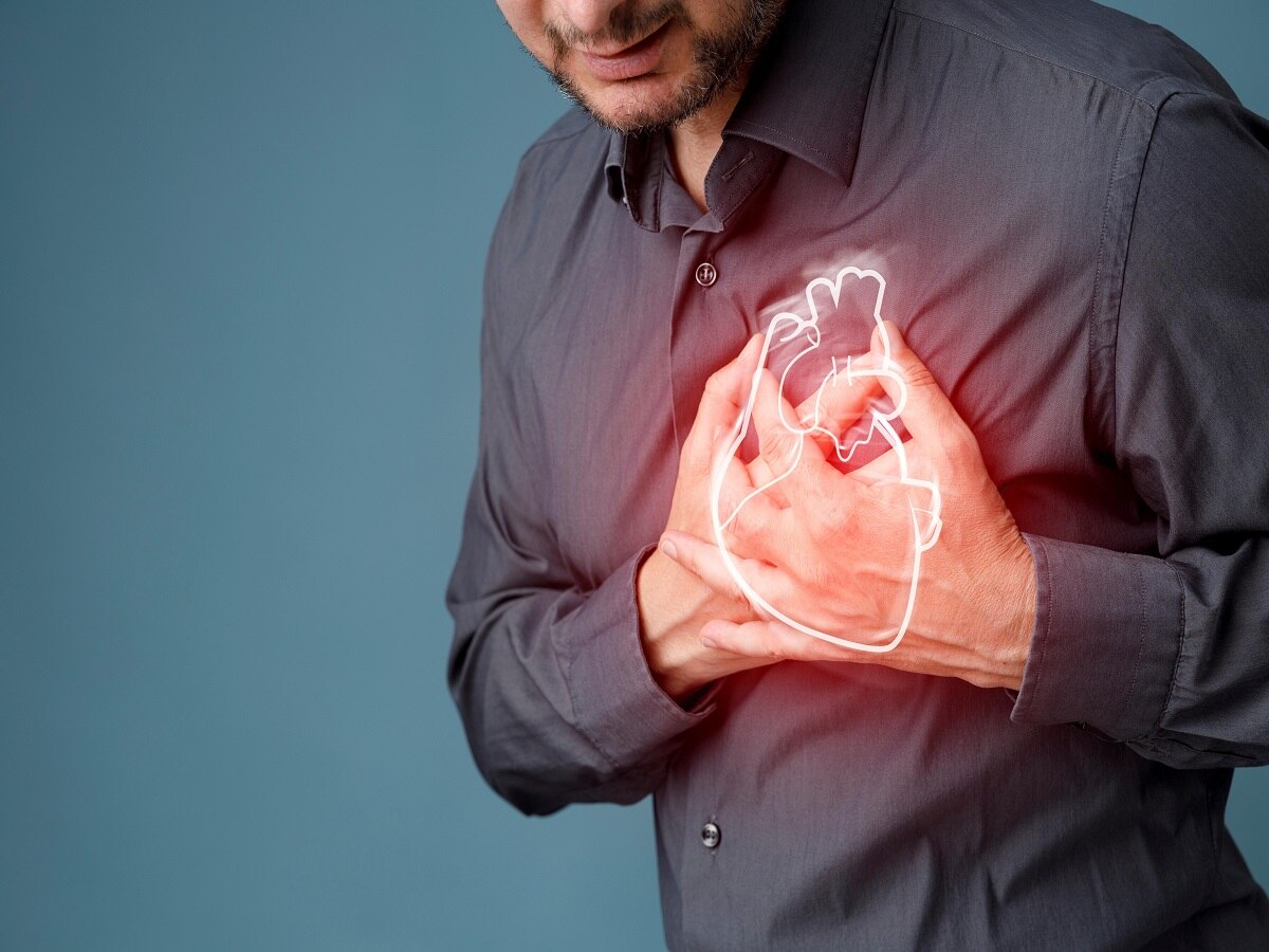How to save a colleagues life if he has a heart attack at the office 5 ...