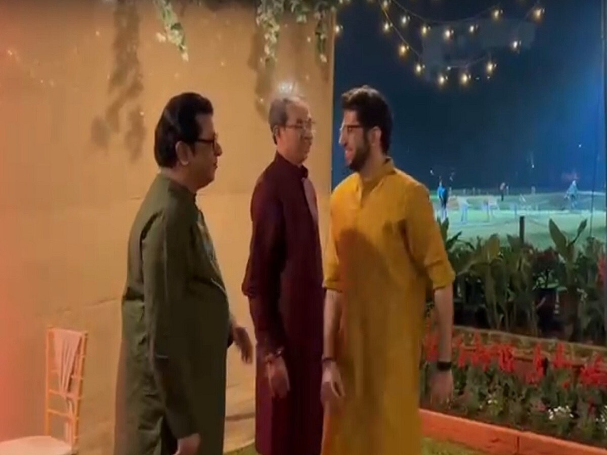 Raj Uddhav Thackeray Aaditya Amit Together in Family Function Marathi ...