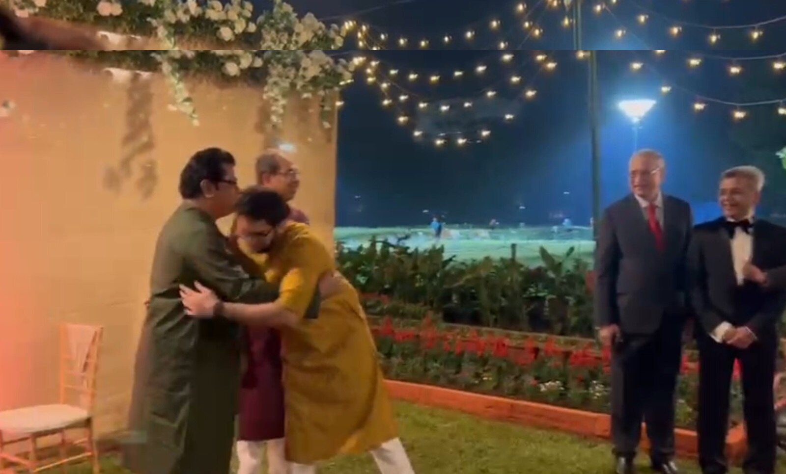 Raj Uddhav Thackeray Aaditya Amit Together in Family Function Marathi ...