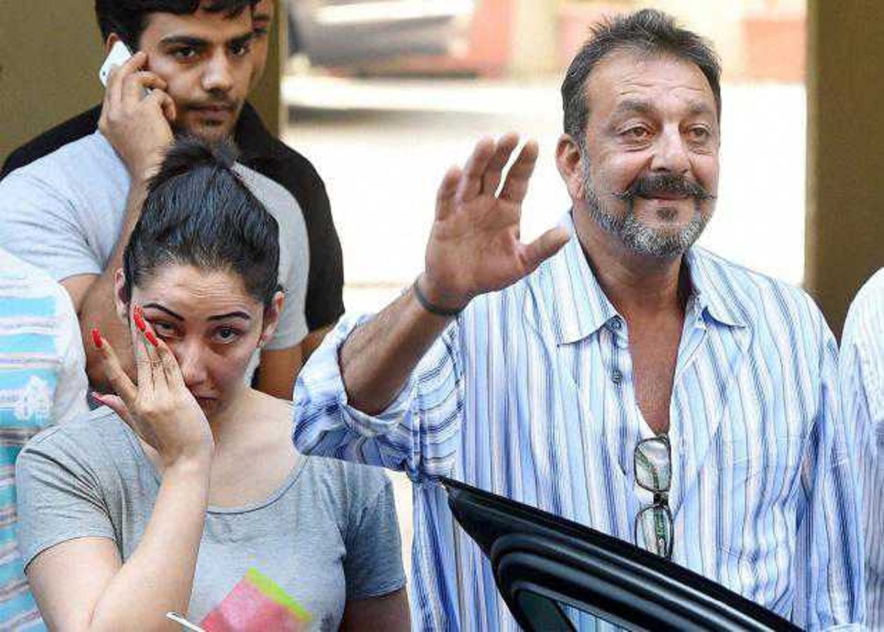 Rakesh Maria reveals he had slapped Sanjay Dutt pulled his hair after ...