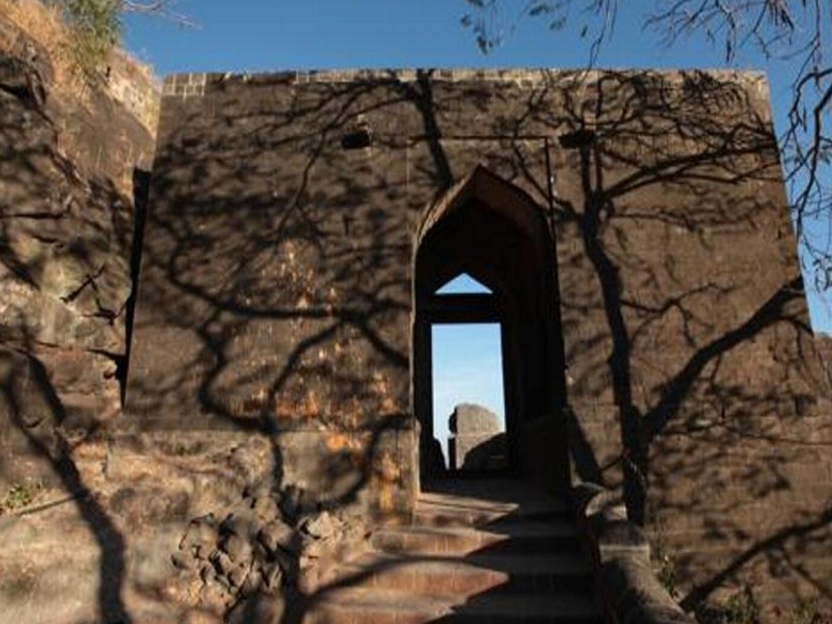 Pune Shivneri name history birthplace of Chhatrapati Shivaji Maharaj ...