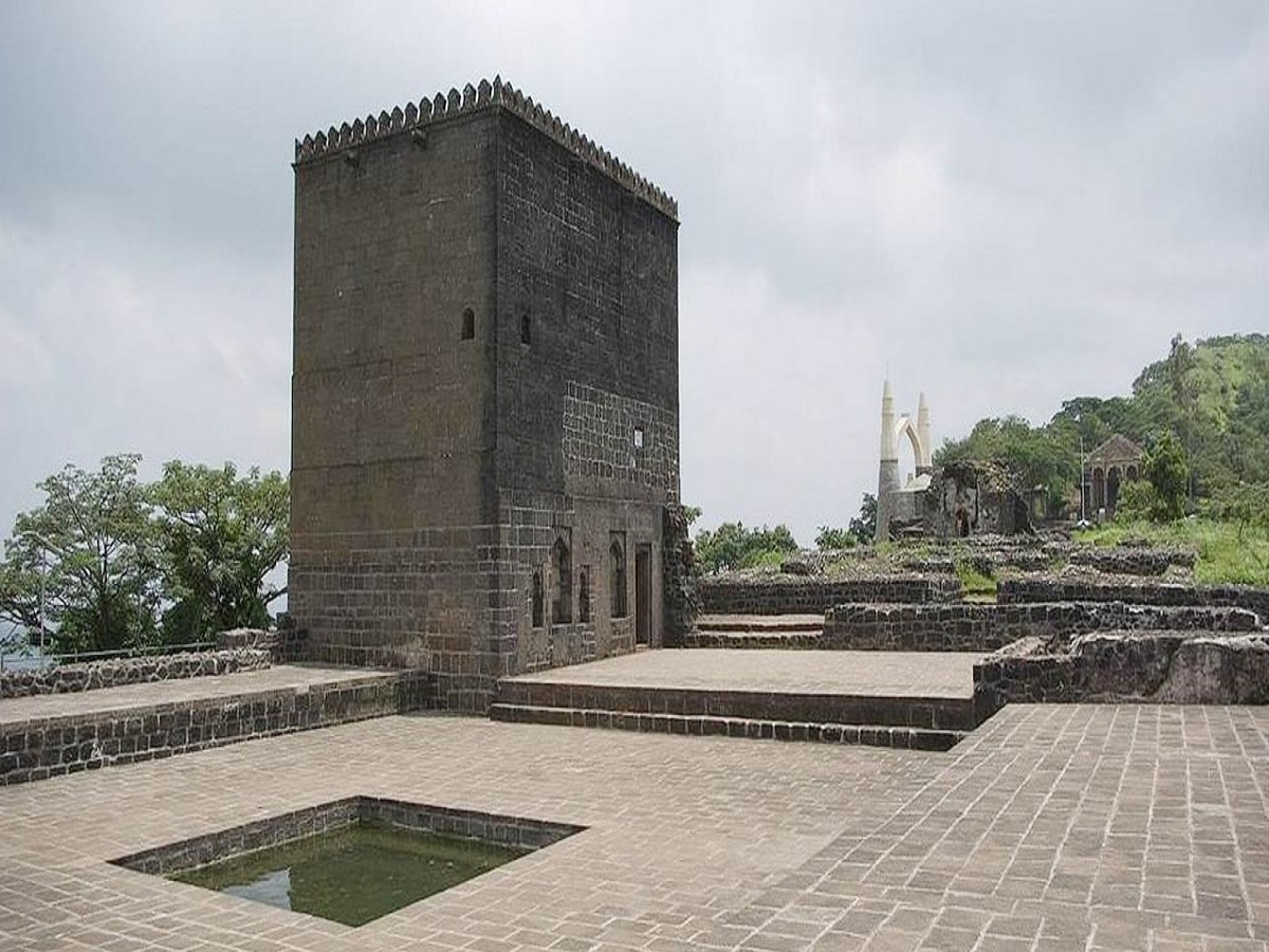 Pune Shivneri name history birthplace of Chhatrapati Shivaji Maharaj ...