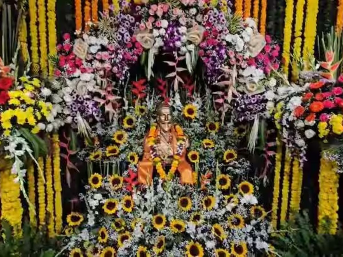 डोळ्याचं पारणं फेडणारा शिवजन्म सोहळा! शिवजन्मभूमी शिवनेरीवरील Shiv ...